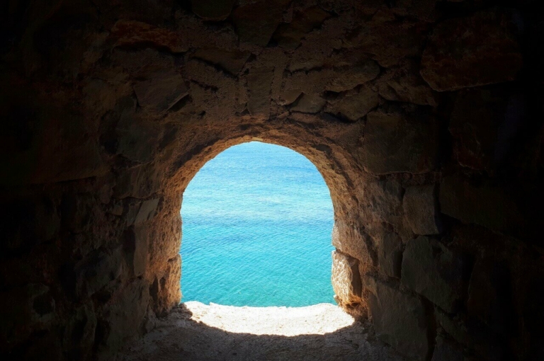 Methoni, the sea castle in Peloponnese - Natania Travel