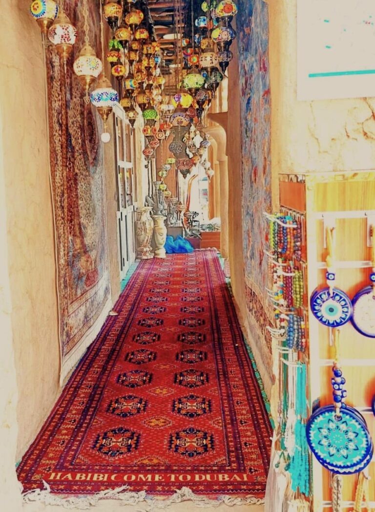Dubai souvenirs and impressive Dubai souks - Natania Travel